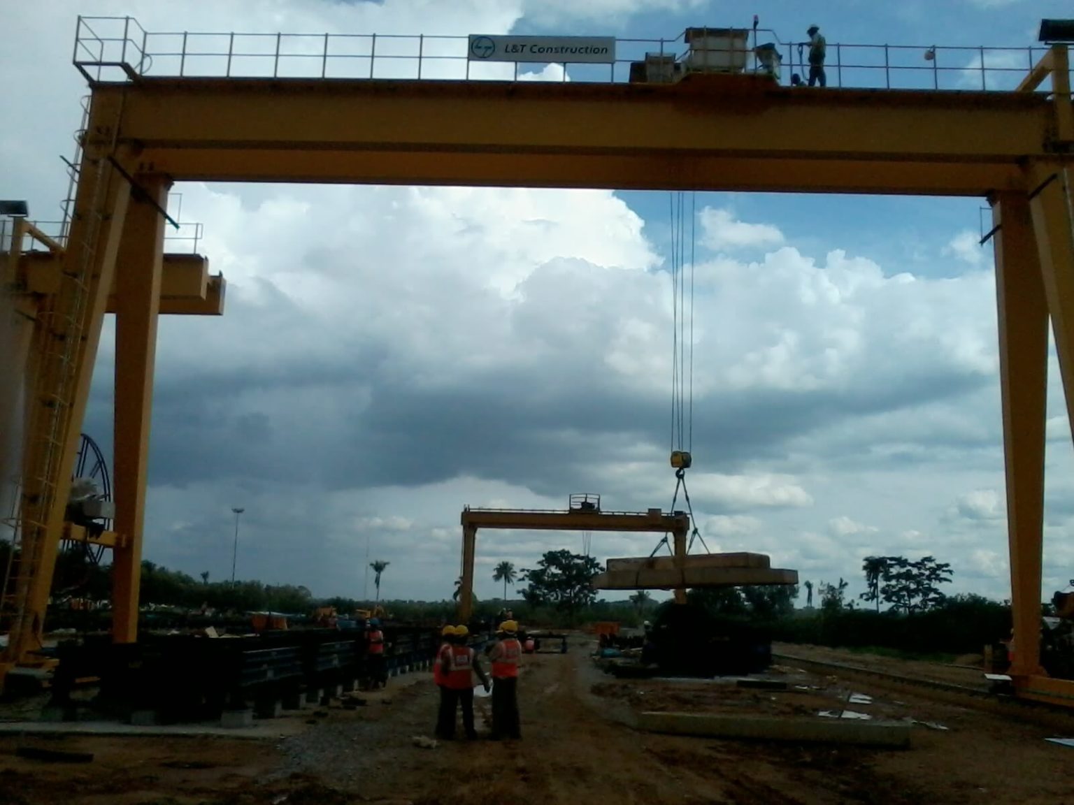 Electric Overhead Travelling (EOT) Cranes | Single & Double Girder ...